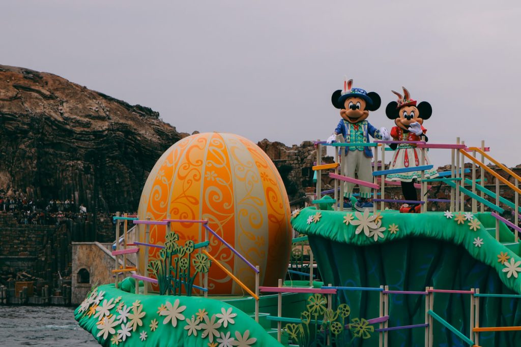 Tokyo Disneyland Guide 2025: When to Go & Best Rides | Travel Between ...
